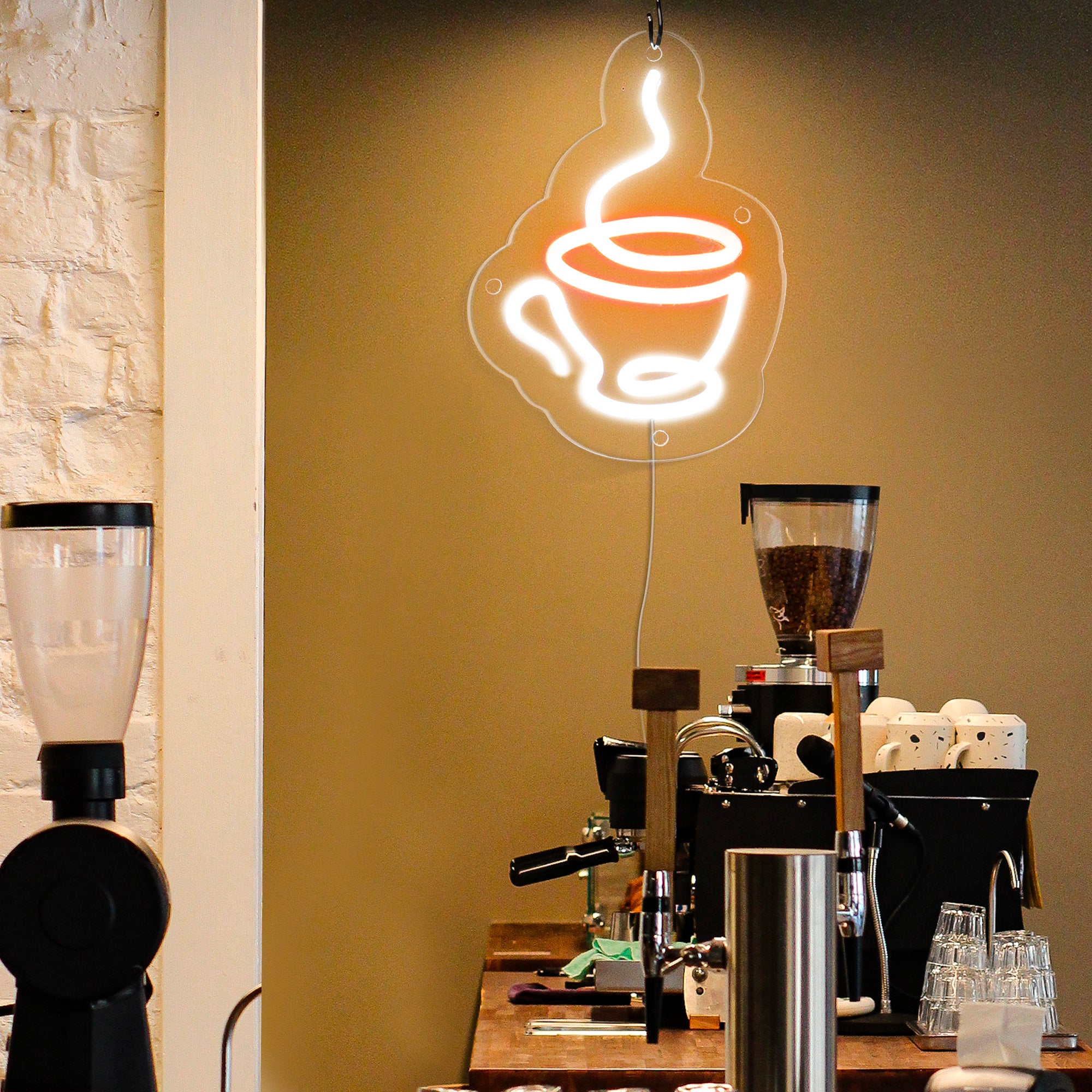 Create custom personalized neon signs with NNEEOONN™. Led Sign Maker